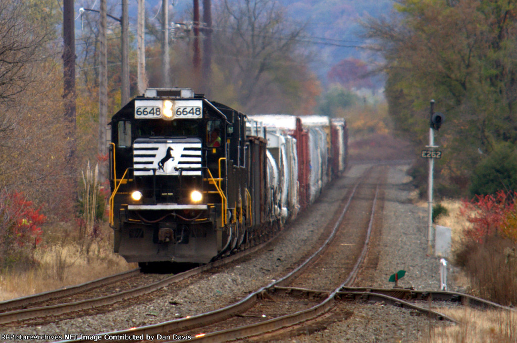 NS SD60 6648 leads 38G